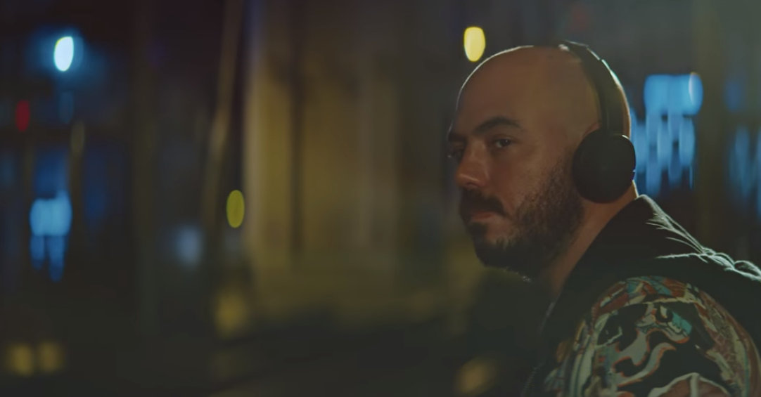 Listen: Mahmoud El Esseily’s Newest Hit!