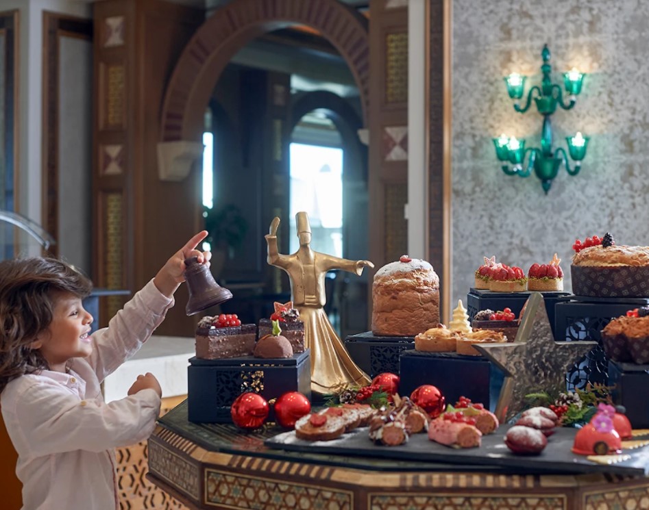 Christmas Eve at Zitouni at Four Seasons Nile Plaza Hotel - Cairo Gossip