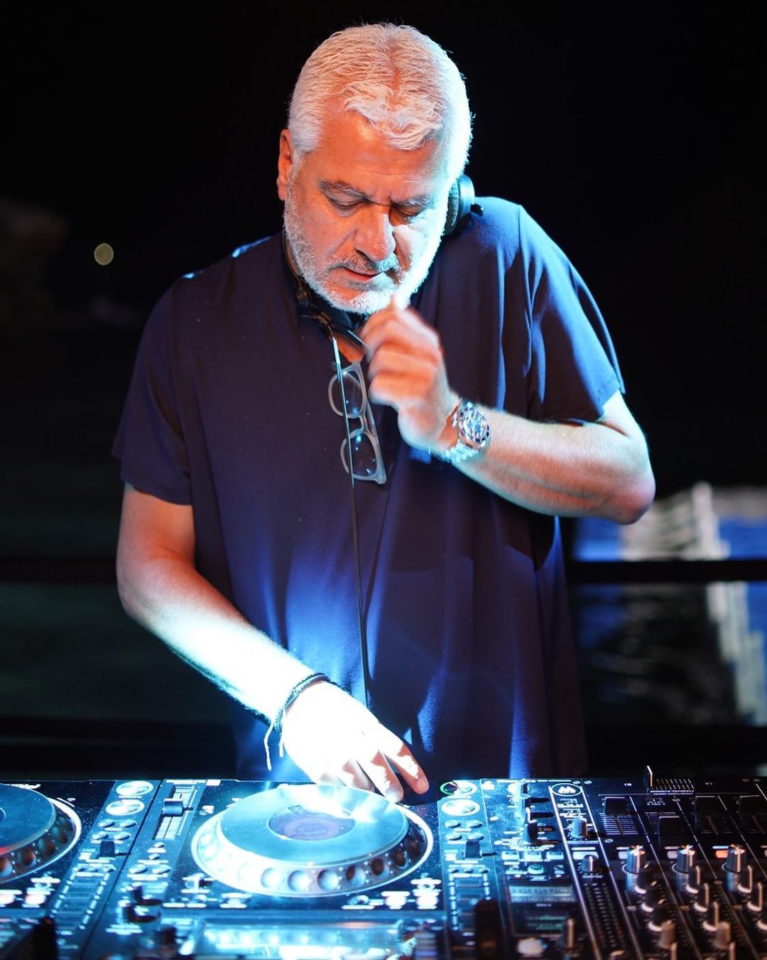 Weekend Guide: 90’s Flashback Night, The Fifth Edition of Art Cairo, Om Kolthoum Puppet Show ...