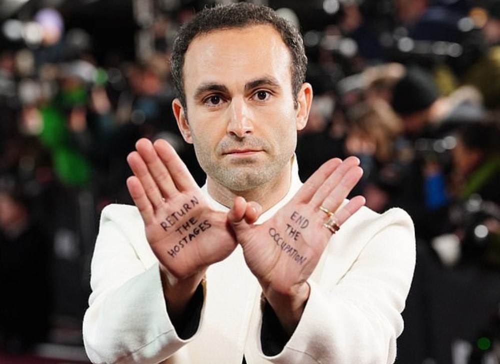 Celebrities Using Award Shows as Platforms to Express Solidarity with ...